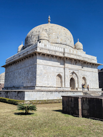 A mausoleum admired by the designers of the Taj Mahal | yamey